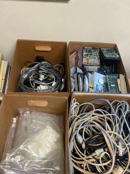 Assorted Electronics and Cables - Auction Ohio