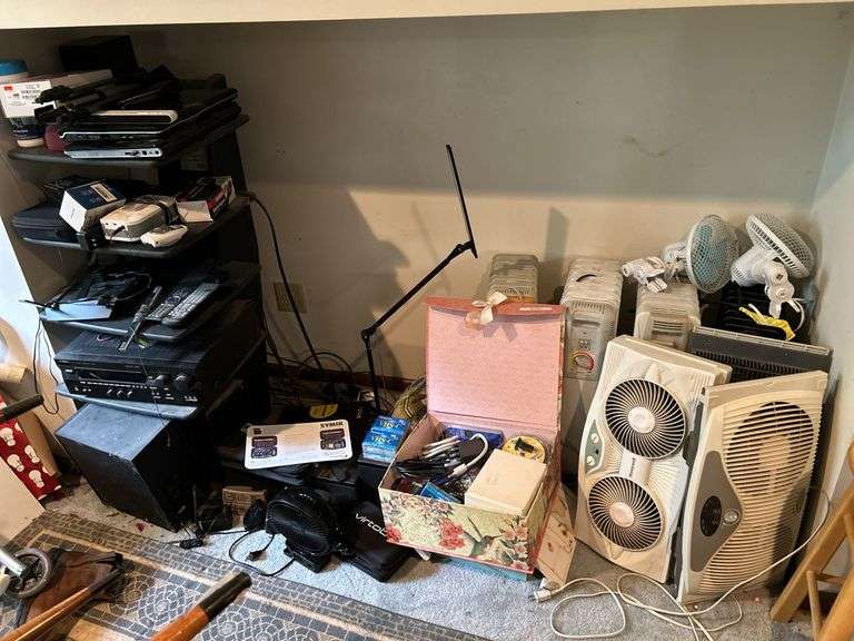 LARGE Electronics Lot - Auction Ohio