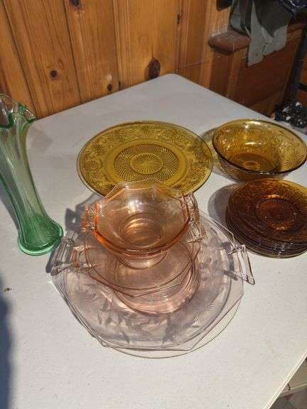 Depression glass-Indiana Glass Daisy pattern - Auction Ohio