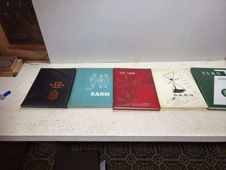 Five Yearbooks The Sarn - Auction Ohio