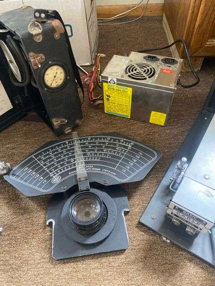 Assorted Vintage Electronics & Gauges - Auction Ohio