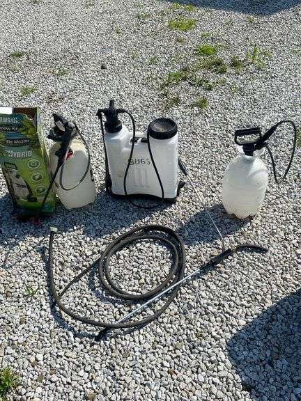 Assorted Garden and Bug Sprayers - Auction Ohio