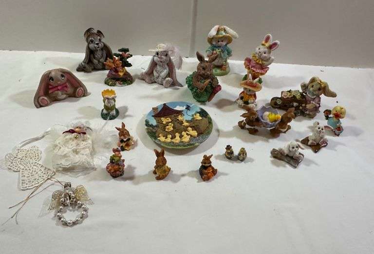 Easter Decorations - Auction Ohio
