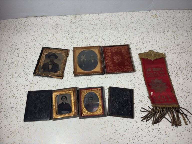 4 Tin Types - Auction Ohio