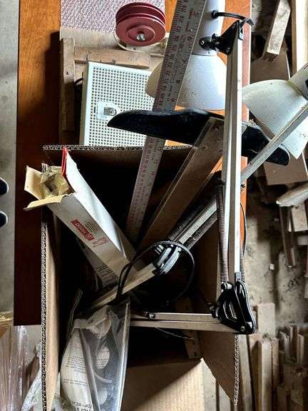 Stained Glass Grinder, Trimmer, and Miscellaneous Tools Lot - Auction Ohio