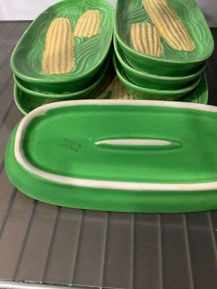 Vintage Corn Plates - Auction Ohio