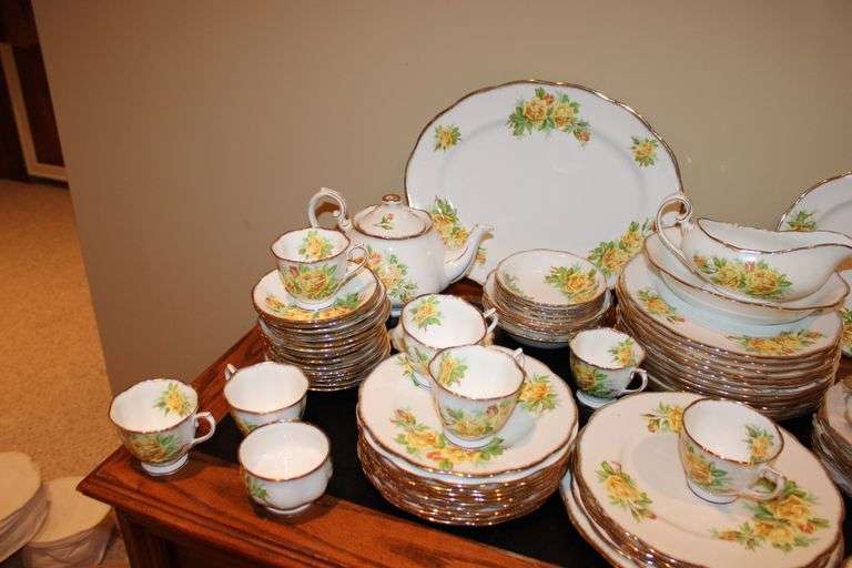 Royal Albert Tea Rose China Set - Auction Ohio