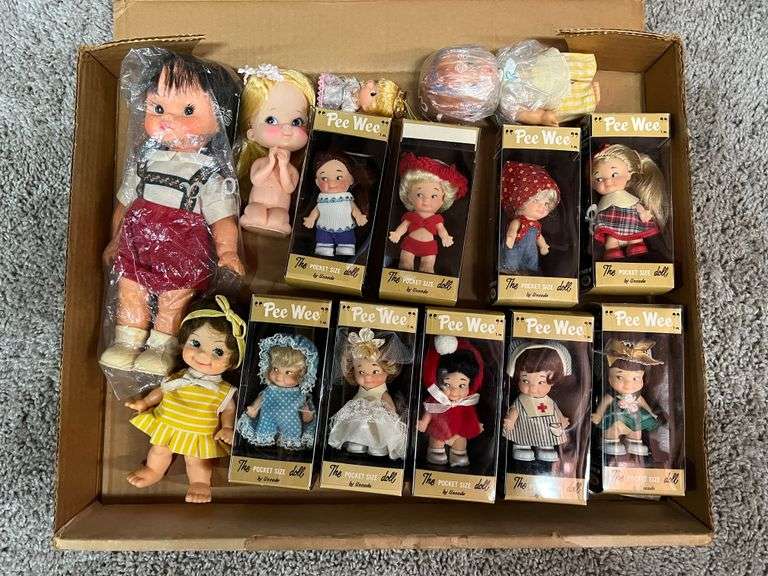 Pee Wee Dolls Set - Auction Ohio