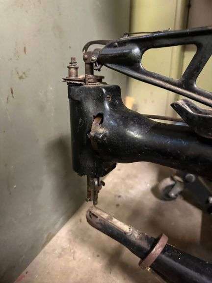 Heavy-Duty Industrial Sewing Machine with Manual Flywheel - Auction Ohio