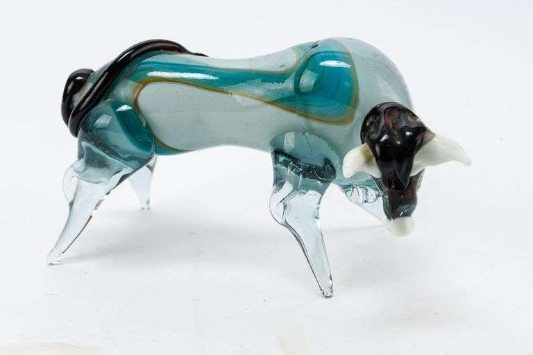 Handblown Glass Bull Sculpture - Auction Ohio