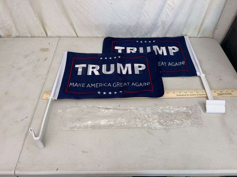 2 Car Window Trump Flags - Auction Ohio