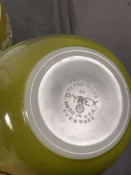 Pyrex Crazy Daisy Bowl & More - Auction Ohio