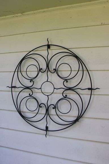 Round Scroll Wall Art - Auction Ohio