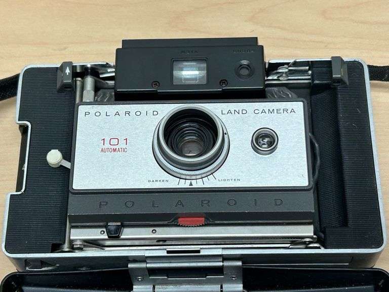 Vintage Polaroid 101 Automatic Folding Instant Land Film Camera ...