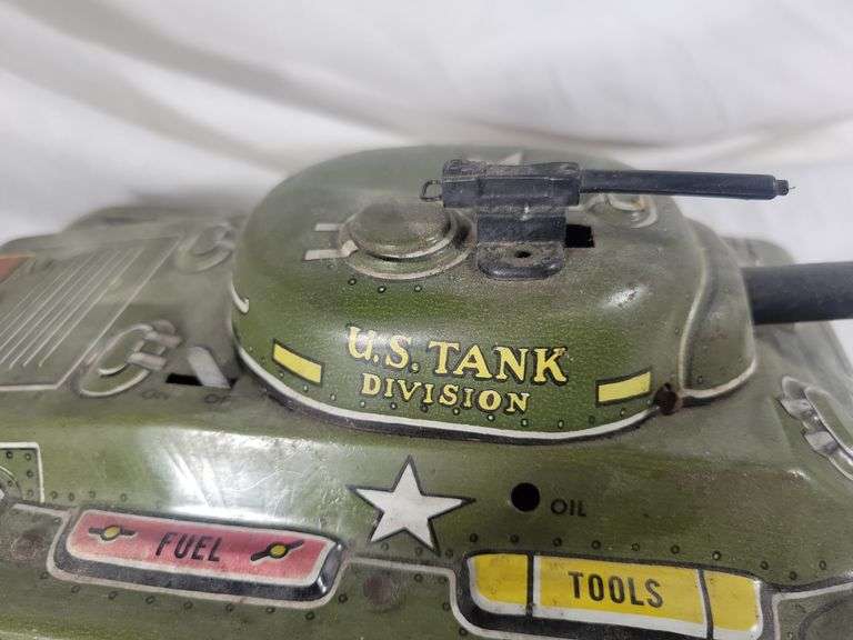 Marx Tin Wind Up US Tank - Auction Ohio