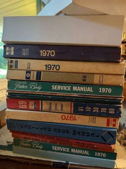 Vintage and Modern Automotive Service Manuals, Including Honda, Toyota ...