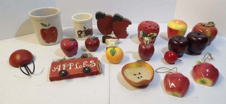 Apple Decor - Auction Ohio