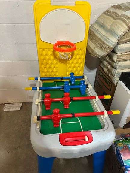 Kids Foosball and Basketball Combo Table - Auction Ohio