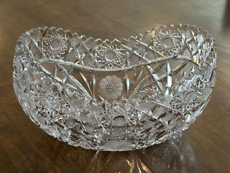 Cut Crystal Bowl with Floral and Geometric Patterns - Auction Ohio