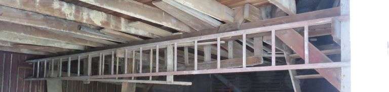 Wood Extension Ladder - Auction Ohio