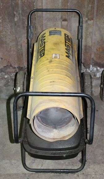 Two Portable Space Heaters And Wooden Ramp - Auction Ohio
