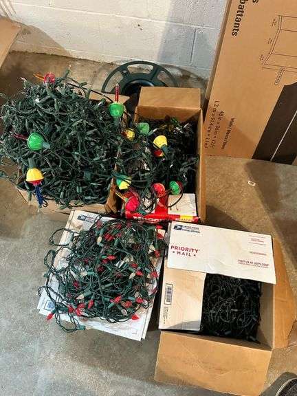 Boxes of Holiday String Lights - Auction Ohio