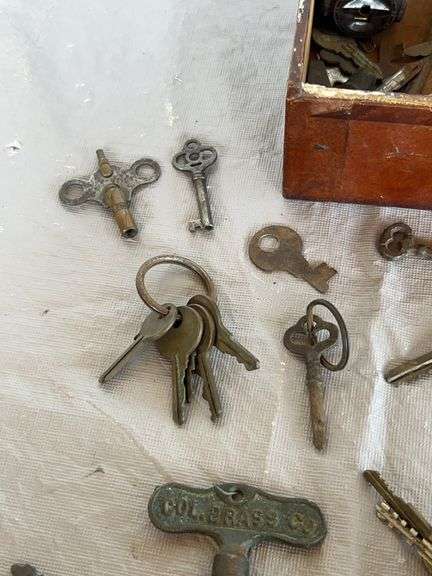 Key Assortment - Auction Ohio