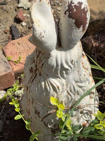 Cast-Iron Rabbit - Auction Ohio