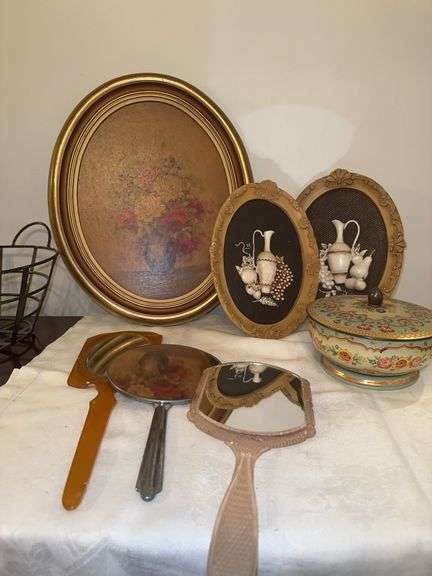 Vtg hand mirrors and wall art - Auction Ohio