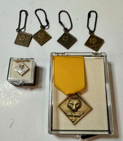 Vintage Cub Scout Award, Jewelry and More - Auction Ohio