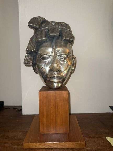 Rare D’ARGENTA Aztec Sculpture – gold - Auction Ohio