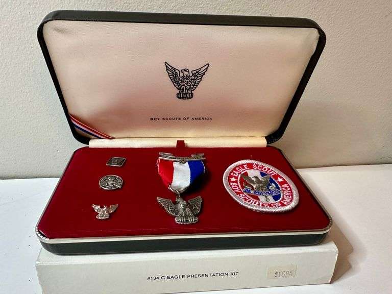 Eagle Scout Presentation Kit #134 - Auction Ohio