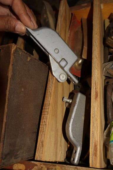 Assorted Hardware & Antique Handles - Auction Ohio