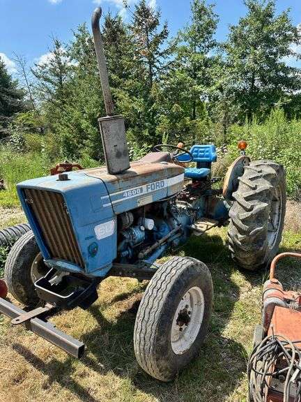 Ford 4600 Diesel Tractor - Auction Ohio