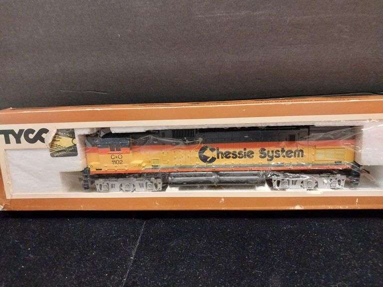 3TYCO HO Scale ALCO C-630 Locomotive – Chessie System C&O #1102 ...