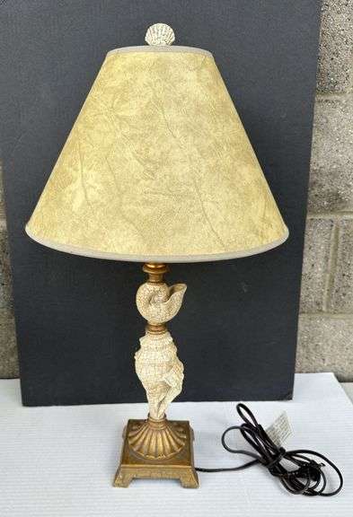 Hollywood Regency Distressed Ivory Gold Conch Seashell Table Lamp w ...