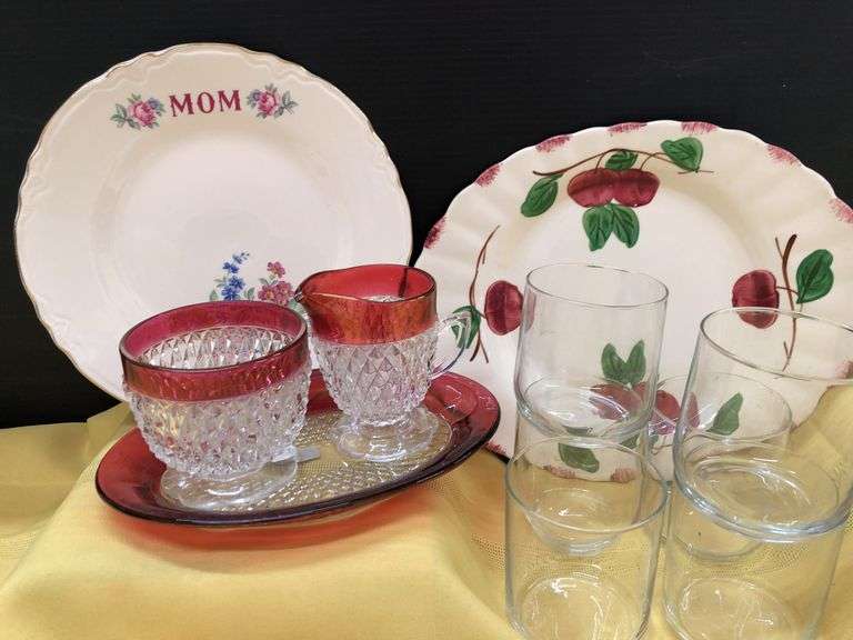 Assorted Glassware - Auction Ohio