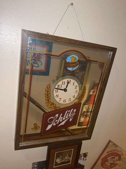 Schlitz Clock - Auction Ohio