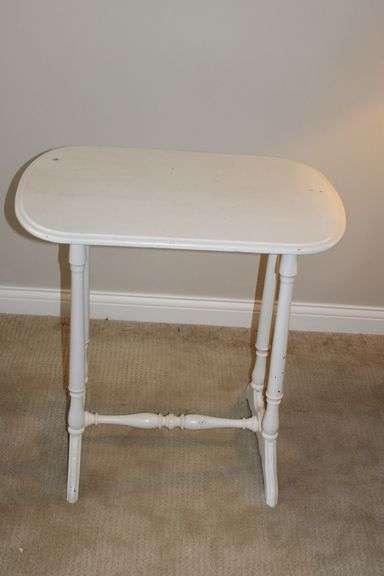 White Accent Table - Auction Ohio