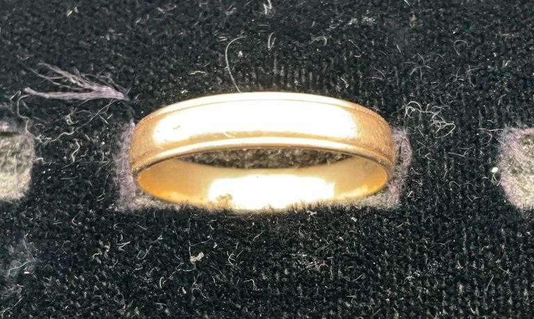 10 Karat Gold Ring, 2.2g, Size 9 - Auction Ohio