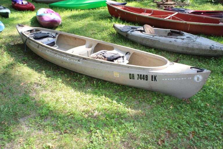Mad River Adventure 14 Canoe - Auction Ohio
