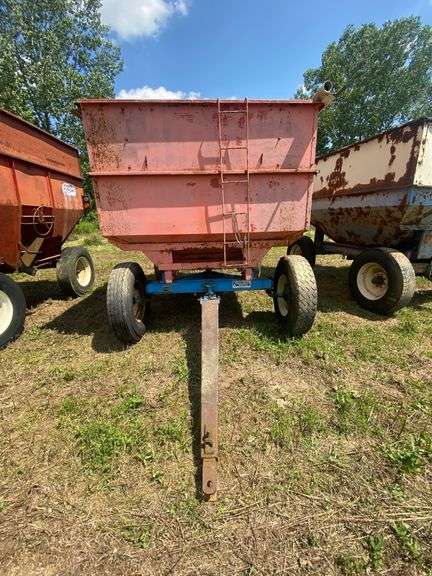 Gravity Wagon Good Running Gear - Auction Ohio