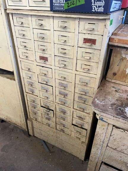 Hardware Organizer & Contents - Auction Ohio