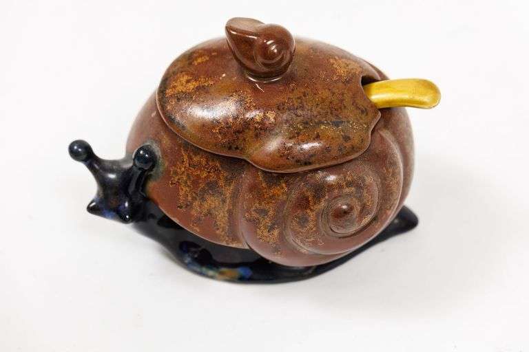 Adorable Pottery Snail Mustard Jar - Auction Ohio