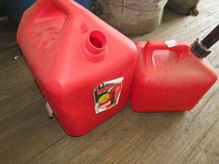 Gasoline Containers - Auction Ohio