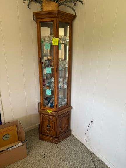 Curio Cabinet & Misc Items - Auction Ohio