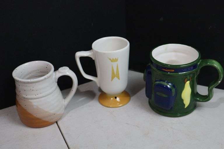 Assorted Coffee Mugs - Auction Ohio