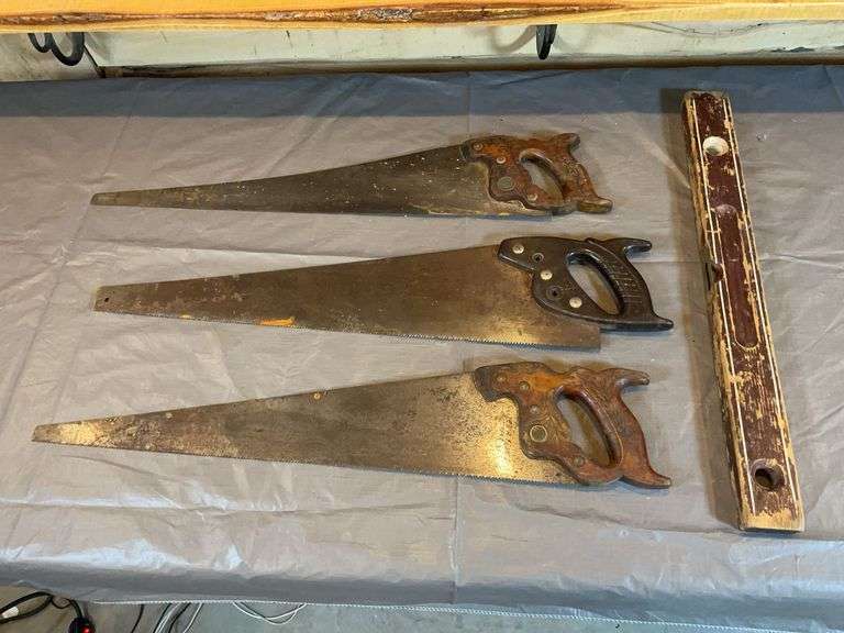 Hand Saws & Level - Auction Ohio