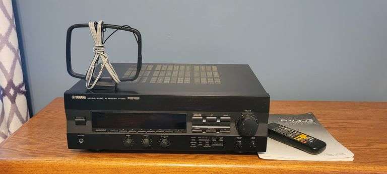 Yamaha receiver - Auction Ohio