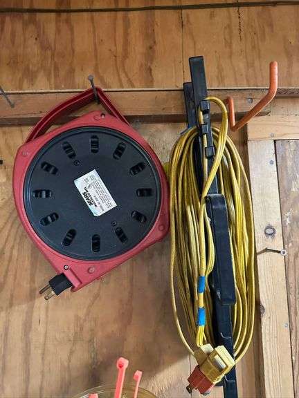Extension Cord Reels and Cable Holders - Auction Ohio